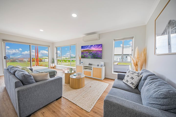 Surrey View - Portland