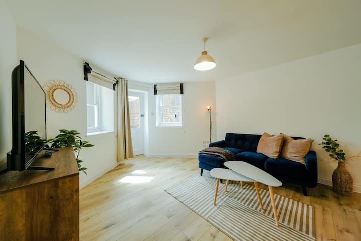 Grange Road Two Bedroom Flat - Bristol