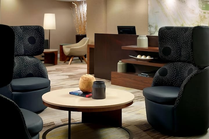 Best Value, Quality Stay! 3 Great Units, Pool - Atlanta, GA