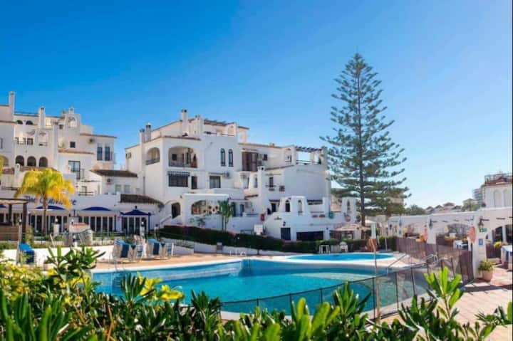 Encantador 2 Dorm Pueblo Evita - Benalmádena
