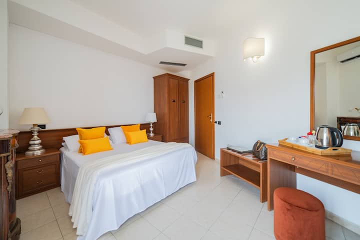 Casa Pertosa Room 04 - Letojanni