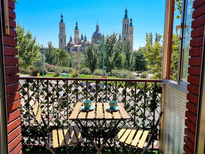 Front Views To El Pilar - Comotucasa - Zaragoza, España