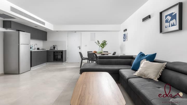 דירה במתחם עם בריכה 100 מטר מהים - By Edomlux - Eilat