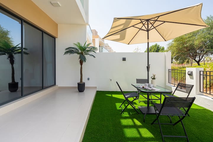 Modern 3br Villa W/ Rooftop & Private Backyard! - Dubaï
