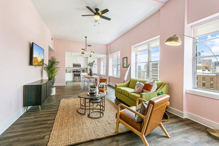 4br Luxury Condo Steps From The French Quarter - New Orleans, LA