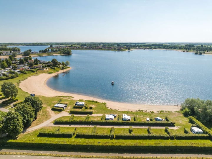 Kampeerplaats Dagrecreatie Aan Het Water - Arnhem