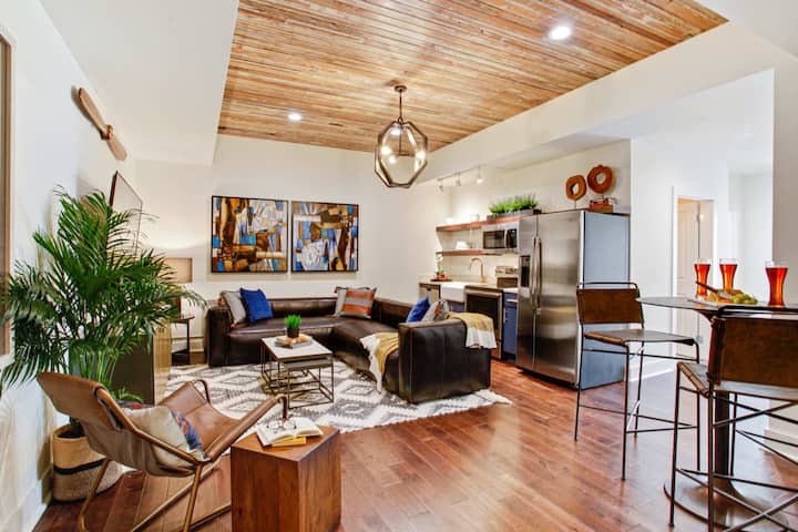 Beautiful Renovation | Downtown Savannah - Savannah, GA