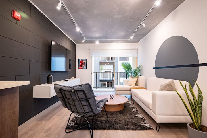 Geko | Gotham _2br Flat In Miraflores W/balcony - Lima