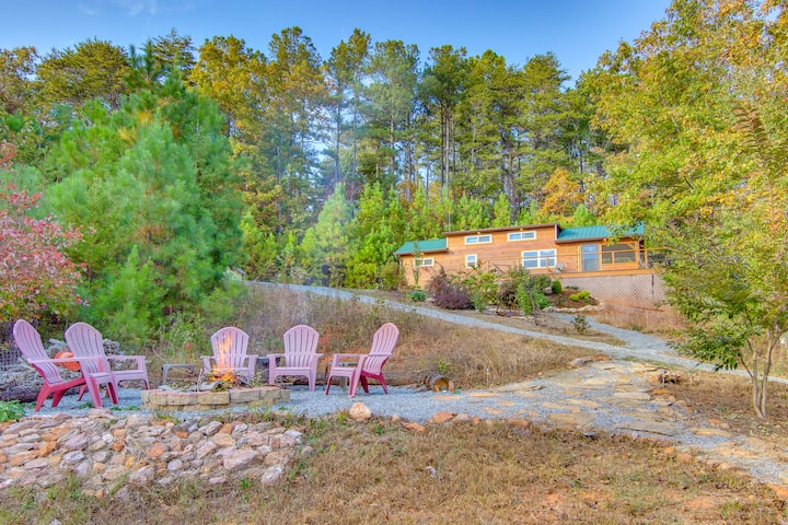 7 Mi To Lake Lure: Mill Spring Cabin W/ Hot Tub - Lake Lure, NC