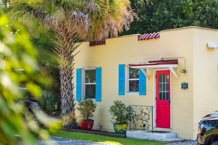 Cabana De Ammarilla- Cozy Cottage- Monthly Rental - Folly Beach, SC