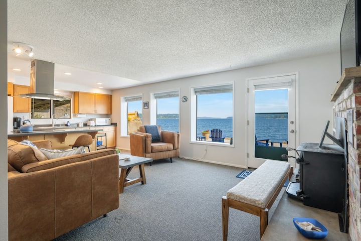 Inviting Waterfront Haven ~Bbq - 116 - Gig Harbor, WA