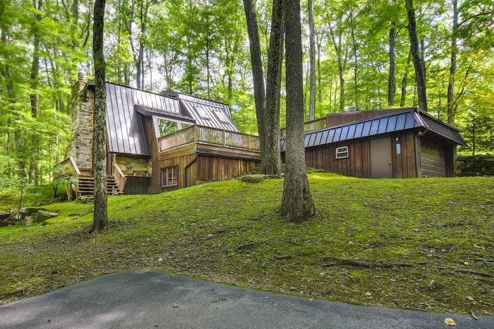 Family-friendly Dubois Cabin W/ Community Pool! - DuBois, PA