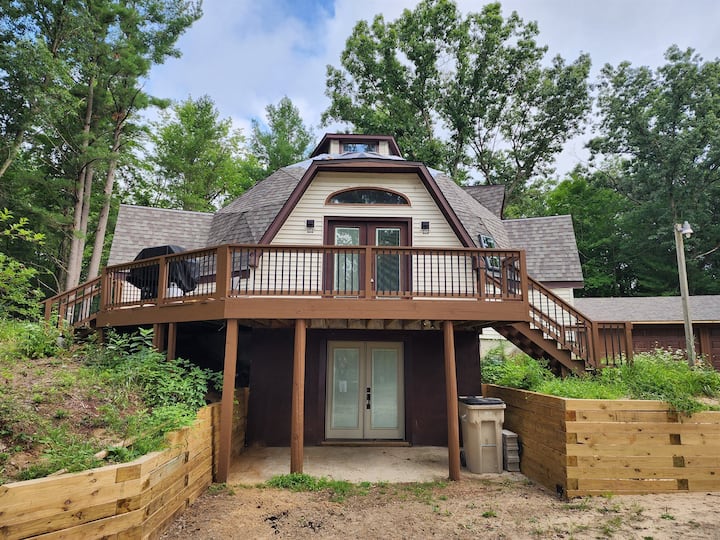 Geodome Home Hot Tub Dog Friendly Rockford - Greenville, MI