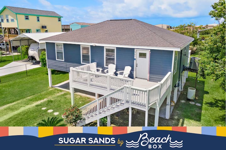 Cozy Beach Getaway With Large Deck, Steps To Beach - クリスタル・ビーチ, TX