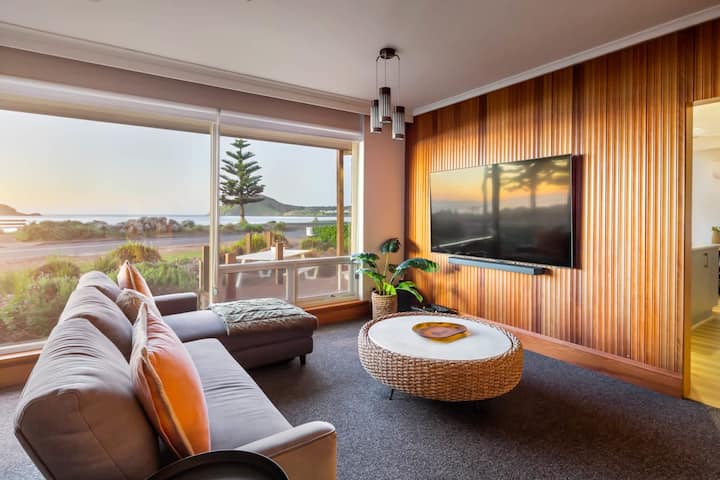 Frankies Beach House—a Breezy Esplanade Escape - Victor Harbor