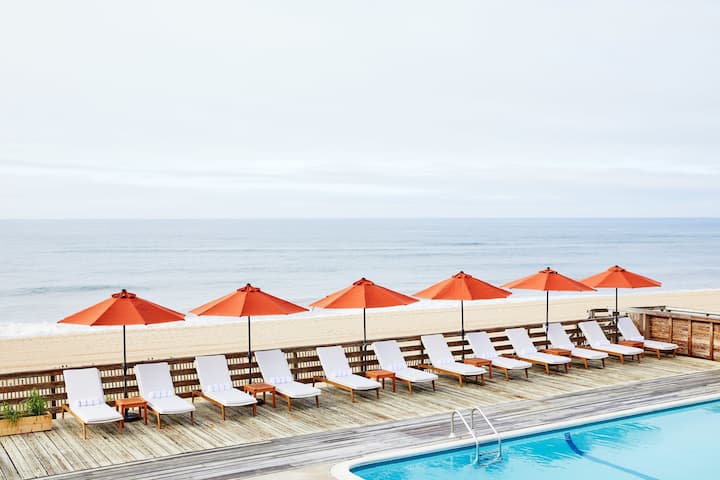 Boutique Beachfront Hotel! Free Parking, Pool! - Montauk, NY