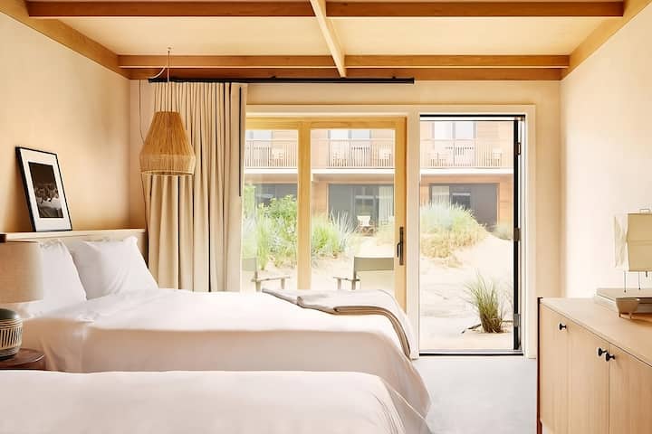 2 Courtyard Double Queen At Marram - Montauk, NY