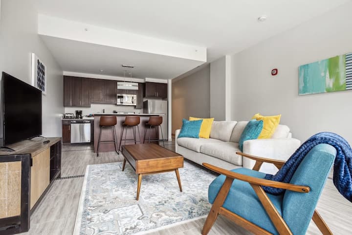 2br Premium Downtown Suite - Detroit