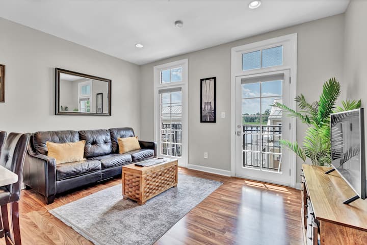 Gorgeous River View - Downtown - Parking - Wilmington, NC