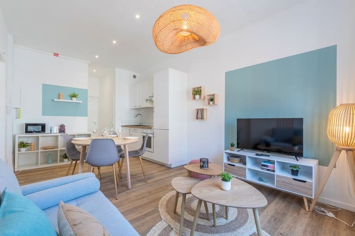 Appartement 2 Chambres Proche Tram, Chr + Parking - Roubaix