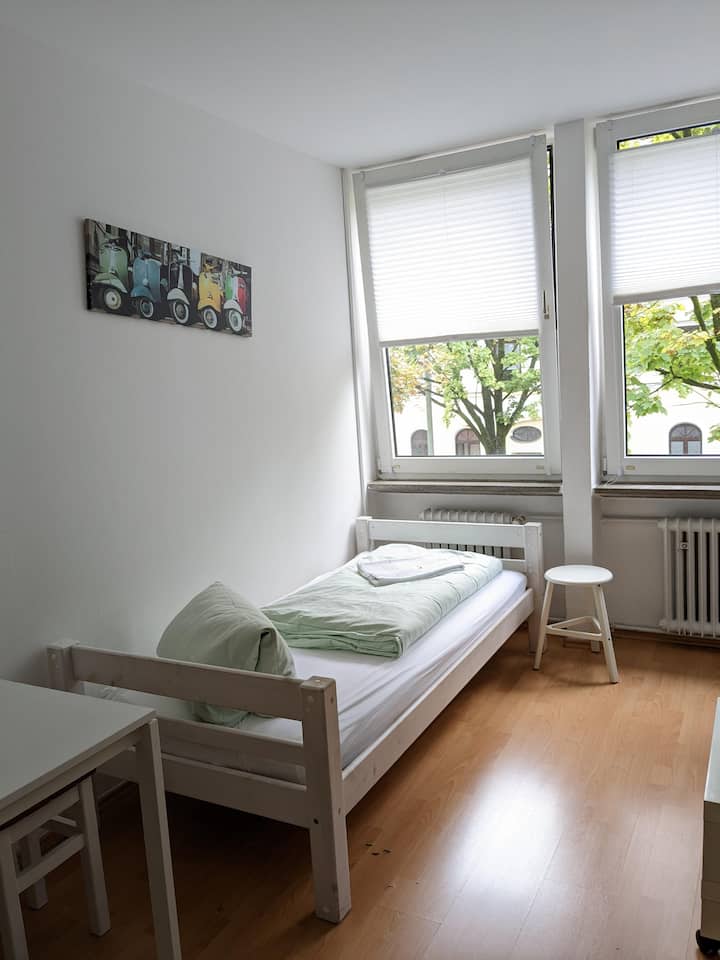 Singleroom With Shared Bathroom - Munich