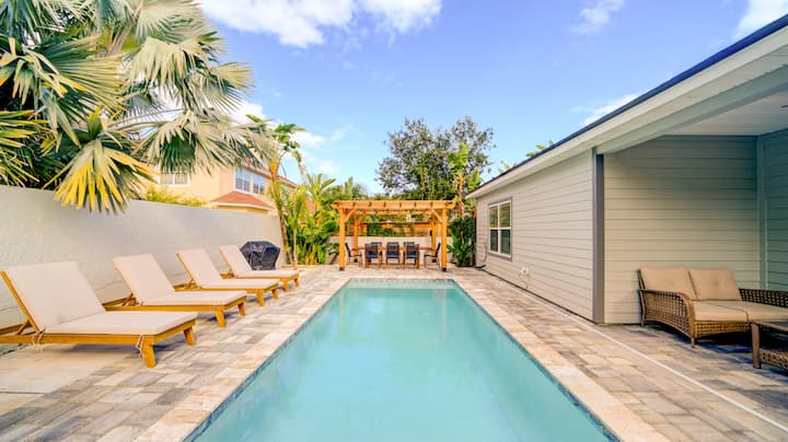 Another Day In Paradise|vilano Beach- Pool! - St. Augustine, FL
