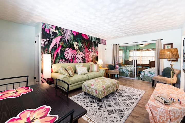 Tropical 1br Oasis - Steps To Beach! - Cocoa Beach, FL