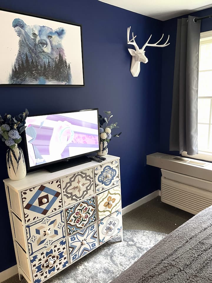 Gorgeous Mountain View Suite Ski On/off At Jiminy - Pontoosuc Lake, MA