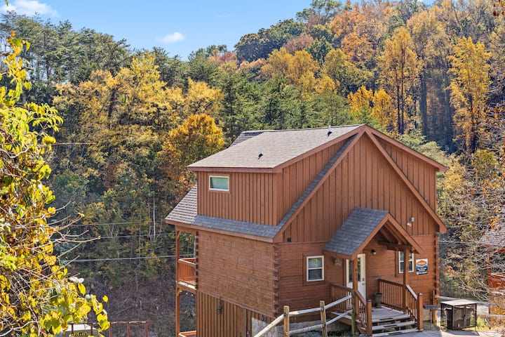 Enchanted Forest Hideaway By Ghosal Luxury - Sevierville, TN