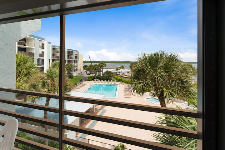 Riverside Club E407 - Marco Island, FL