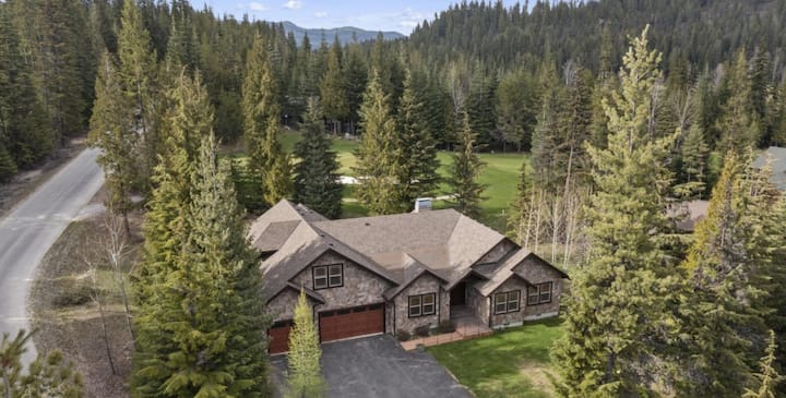 Beautiful Priest Lake Home On The Golf Course - Priest Lake, ID