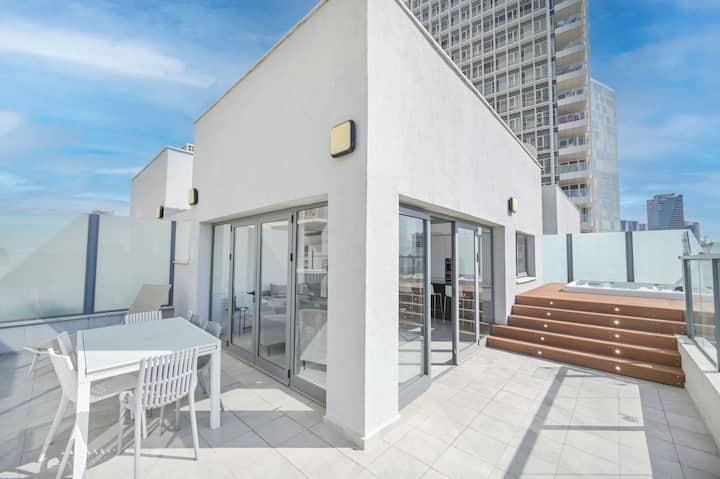 Modern 3 Br Penthouse W/ Jacuzzi By Holyguest - Tel Aviv-Jaffa