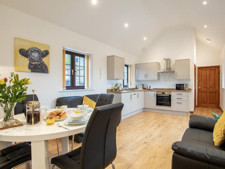 2 Bed In Bath  (72836) - Bristol Airport (BRS)