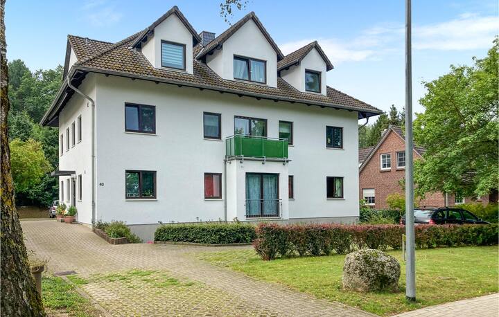 2 Bedroom Nice Apartment In Schwerin - Schwerin