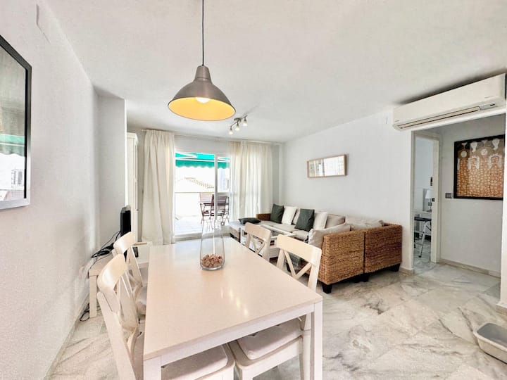 Lunamar Beachfront With Swimming Pool, Football - Marbella