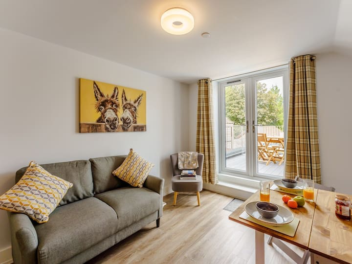 2 Bed In Brockenhurst (78729) - Lyndhurst