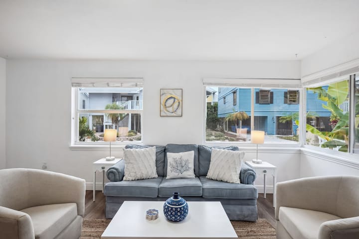 Beach Livin 1 - The Perfect Getaway - Treasure Island, FL