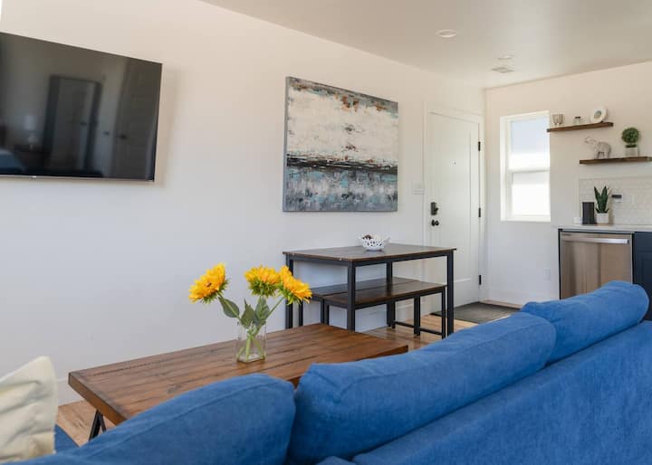 Charming Sunshine Studio: Steps From Downtown Gj - Grand Junction, CO