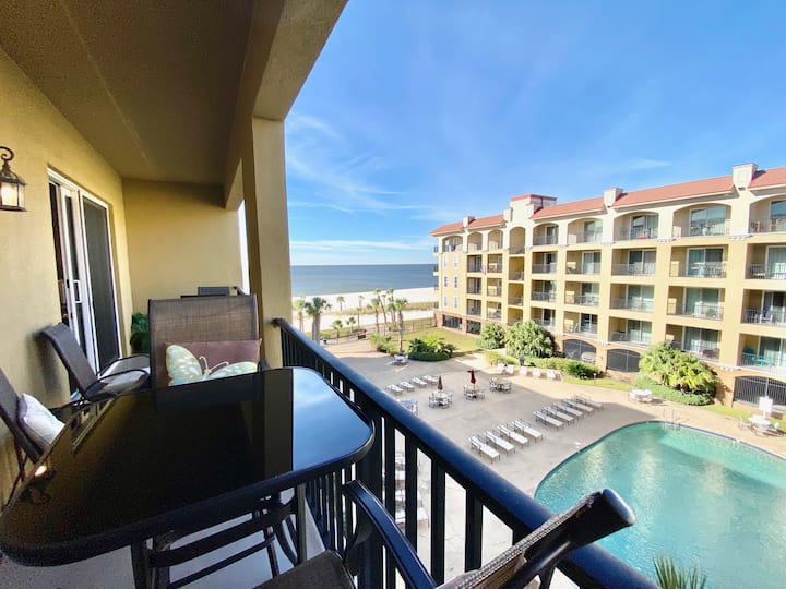 #631 Beautiful Poolside Condo For A Family Getaway - Pass Christian, MS