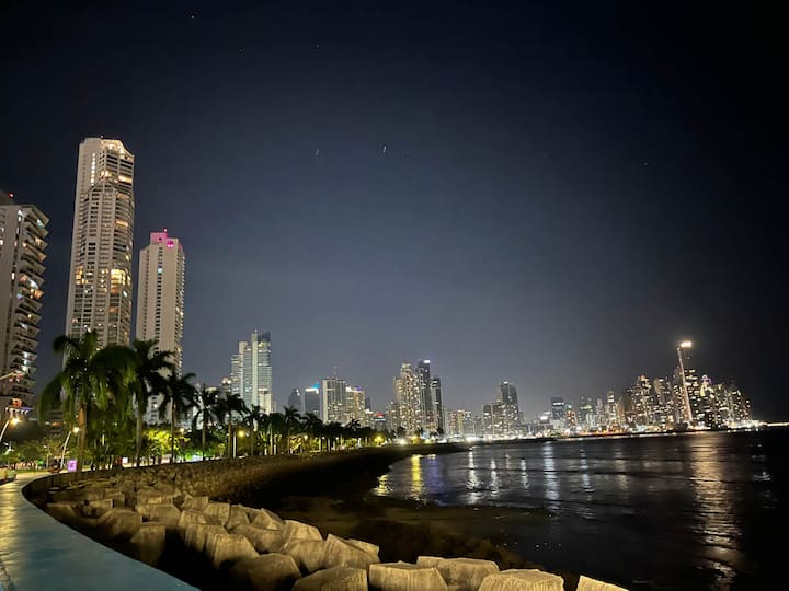 The Sands Modern Oceanfront Apartment Panama City! - Panamaváros