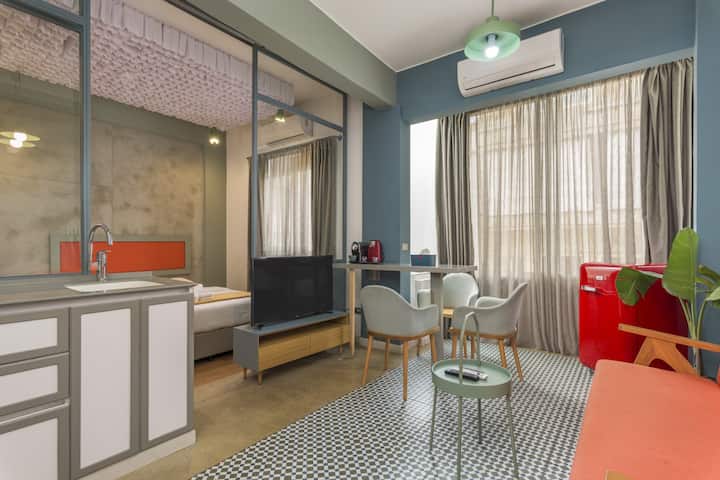 Strawberry Studio In Mar Mikhael - Beyrouth