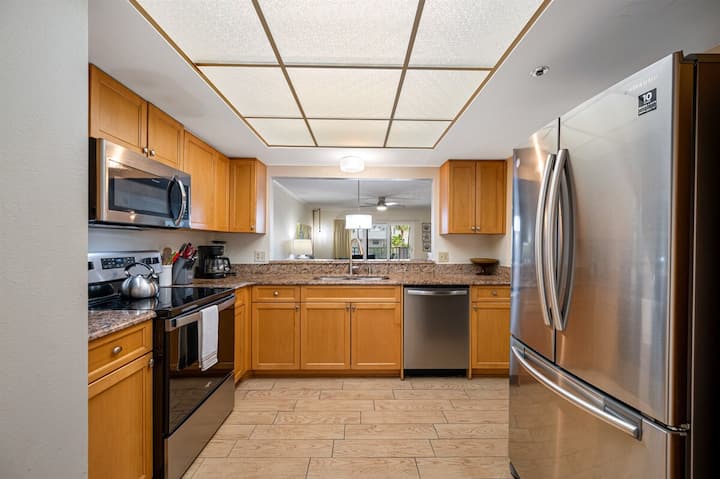 Rc103 Gulf-front, Pool, Pickleball, Beach Access! - Indian Rocks Beach, FL