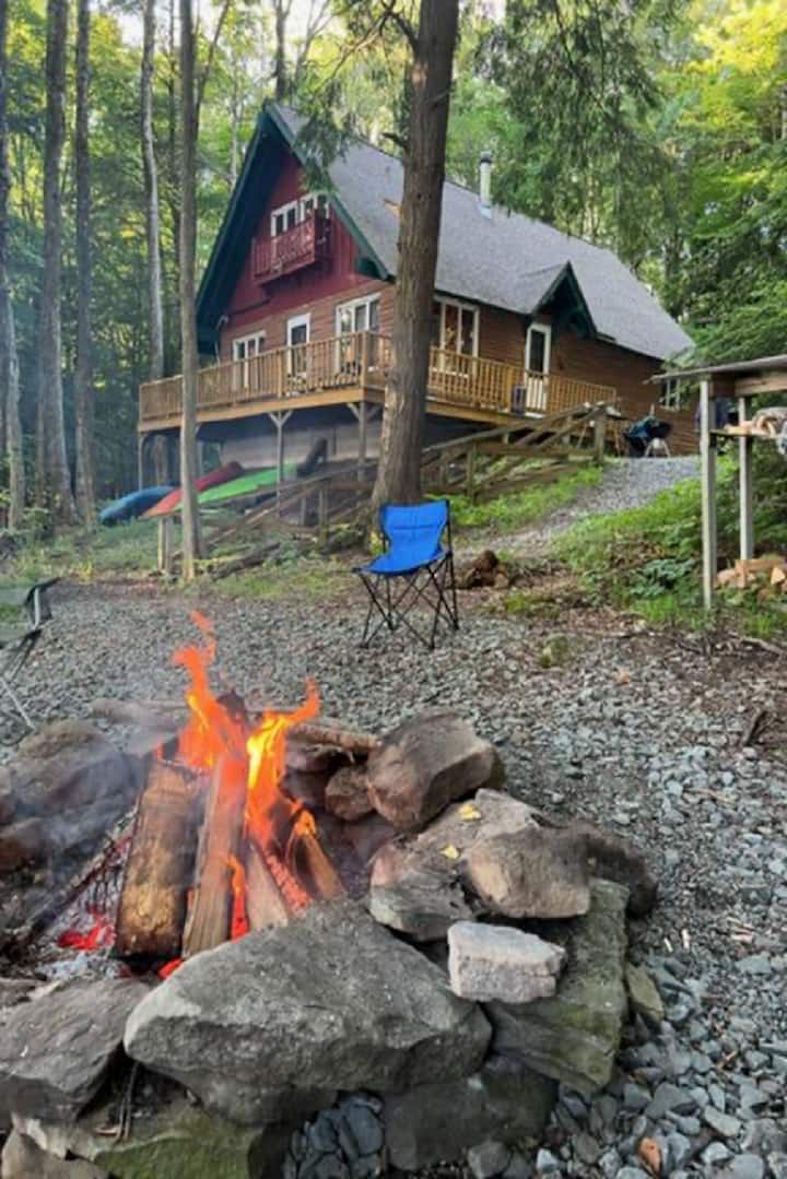 Summit Lake Chalet - Hancock, NY