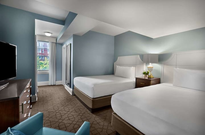 3 Pet-friendly Rooms Close To Old Courthouse! Pool - St. Louis, MO