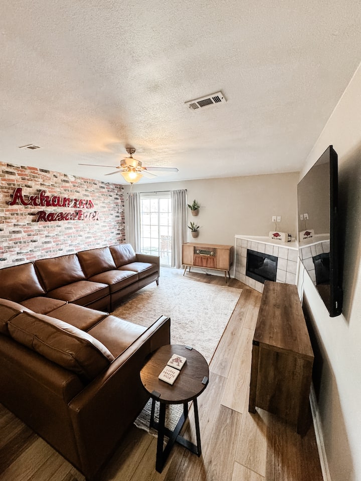 The Ace - 3 King Beds < 4 Miles From U Of A - Fayetteville, AR