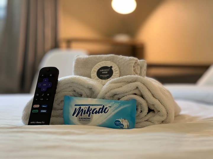 Room 2 W/ Private Bathroom - Lakeland, FL