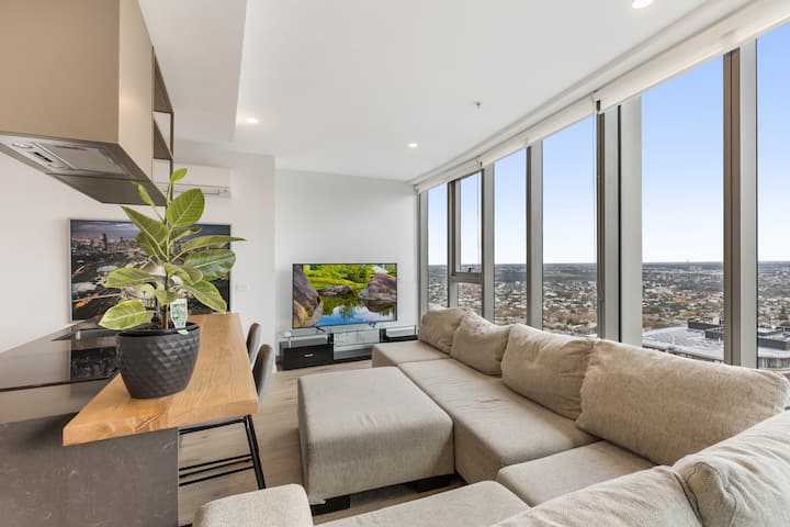 Gorgeous High-rise Unit With Sky Bar, Pool And Gym - Melbourne