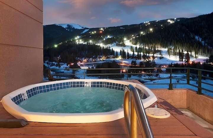 Ski Resort Bliss! 4 Comfortable Units W/ Breakfast - Keystone, CO
