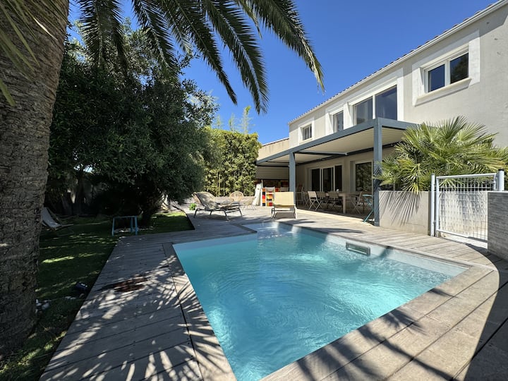 Sète, Jolie Villa Avec Piscine à 5 Mn Des Plages - セート