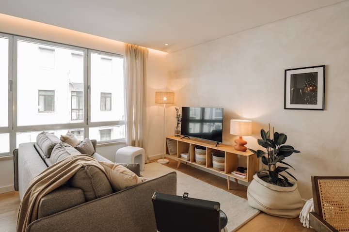 Annunziata - 1 Bedroom And Parking In Alvalade - Lizbon